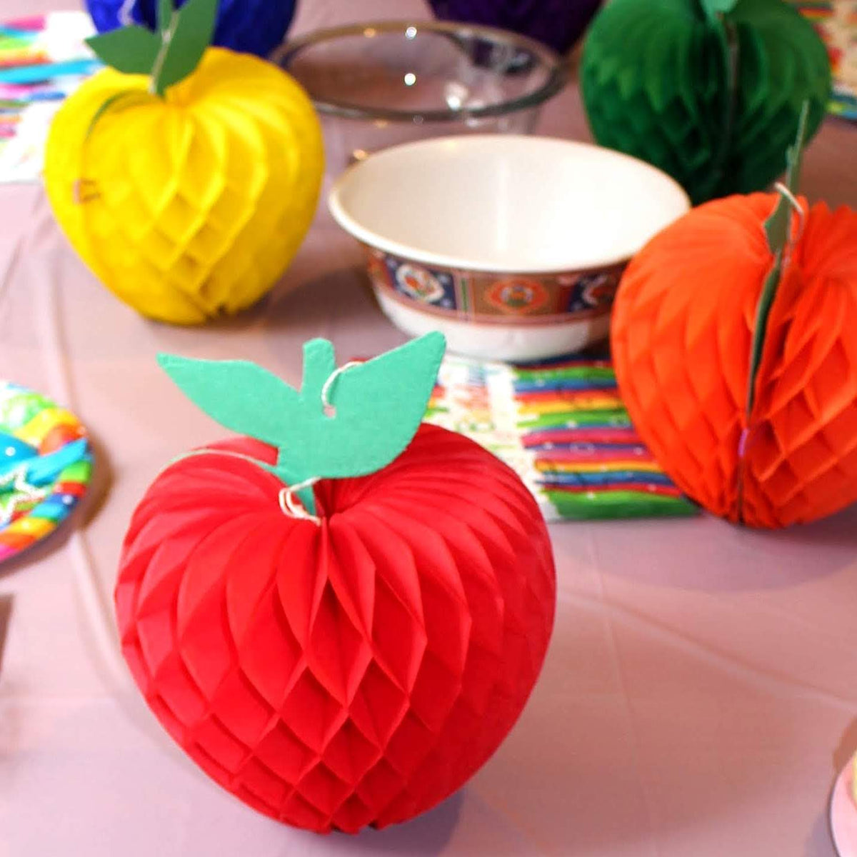 7 Inch Honeycomb Apple Decoration (3-pack) – Devra Party Art