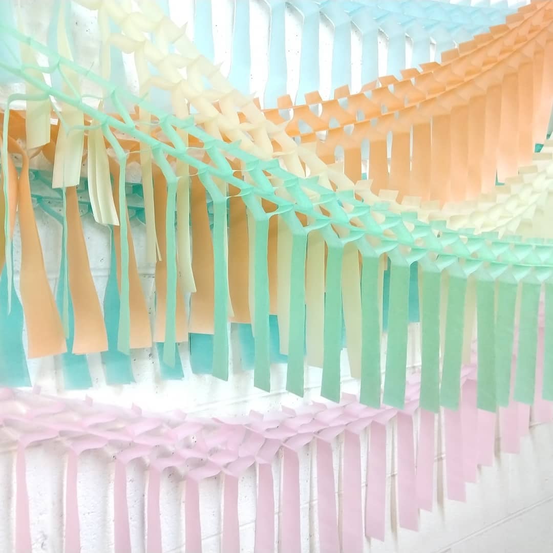 12 Foot Tissue Streamer Garland - Made in USA by Devra Party – Devra ...